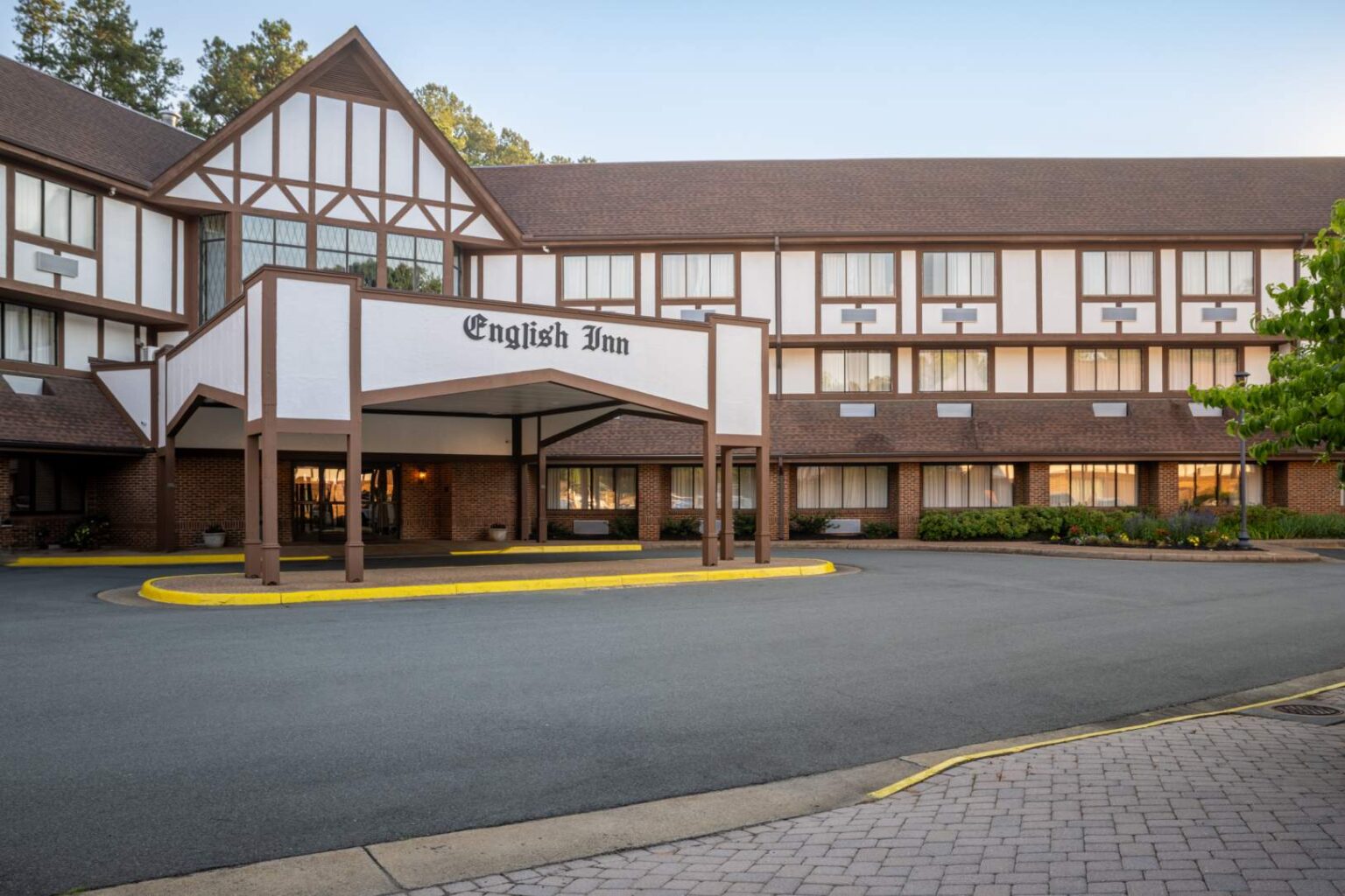 English Inn of Charlottesville – English Inn of Charlottesville